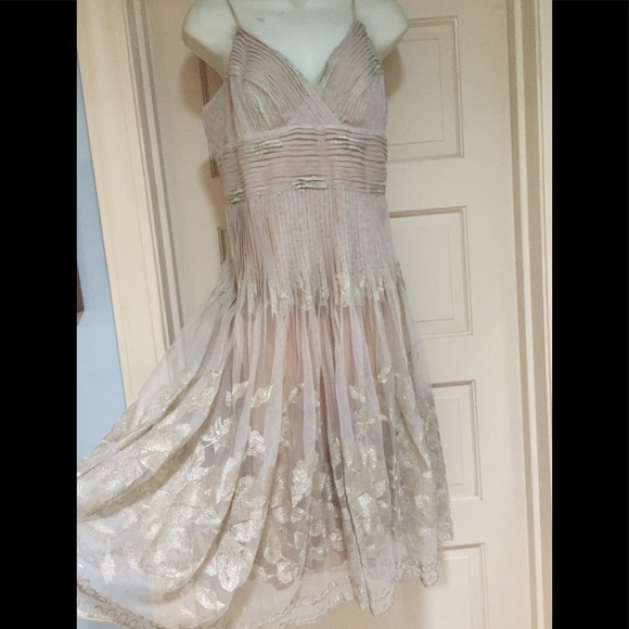 ECI | Dresses | Eci New York Cream Gold Lace Formal Evening Dress ...